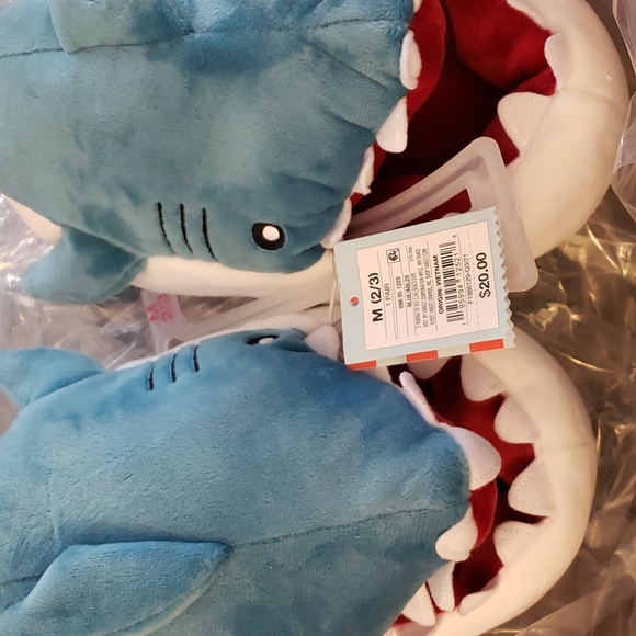Cat & Jack | Shoes | Cat Jack Knox Shark Slippers Size M | Poshmark